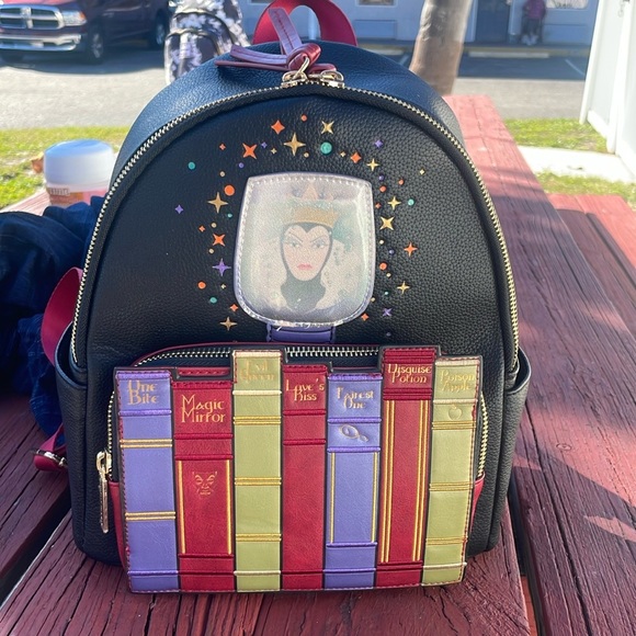 Disney | Bags | Danielle Nicole X Disney Evil Queen Collectors Bag ...